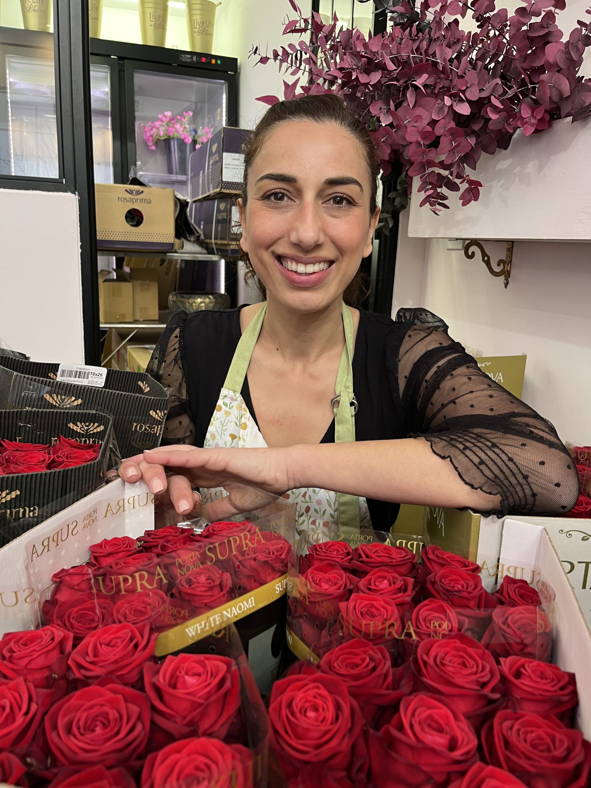 Nassim Arjomandi, florista: "el preu de la rosa de Sant Jordi no és ...